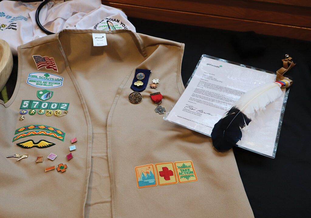 Ojibwe Girl Scout awarded Bronze Cross Lifesaving Award | The Circle News